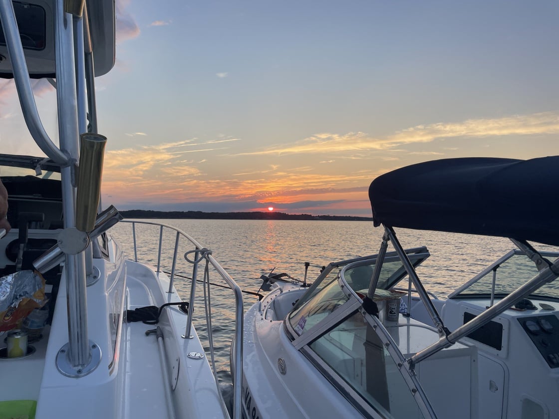 New Aviara 40 OB & New Owner | Flying Pontoon Boats | How to Dock Video ...